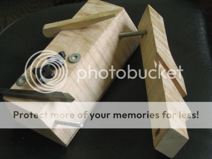 Plane for sliding wooden patchbox lids